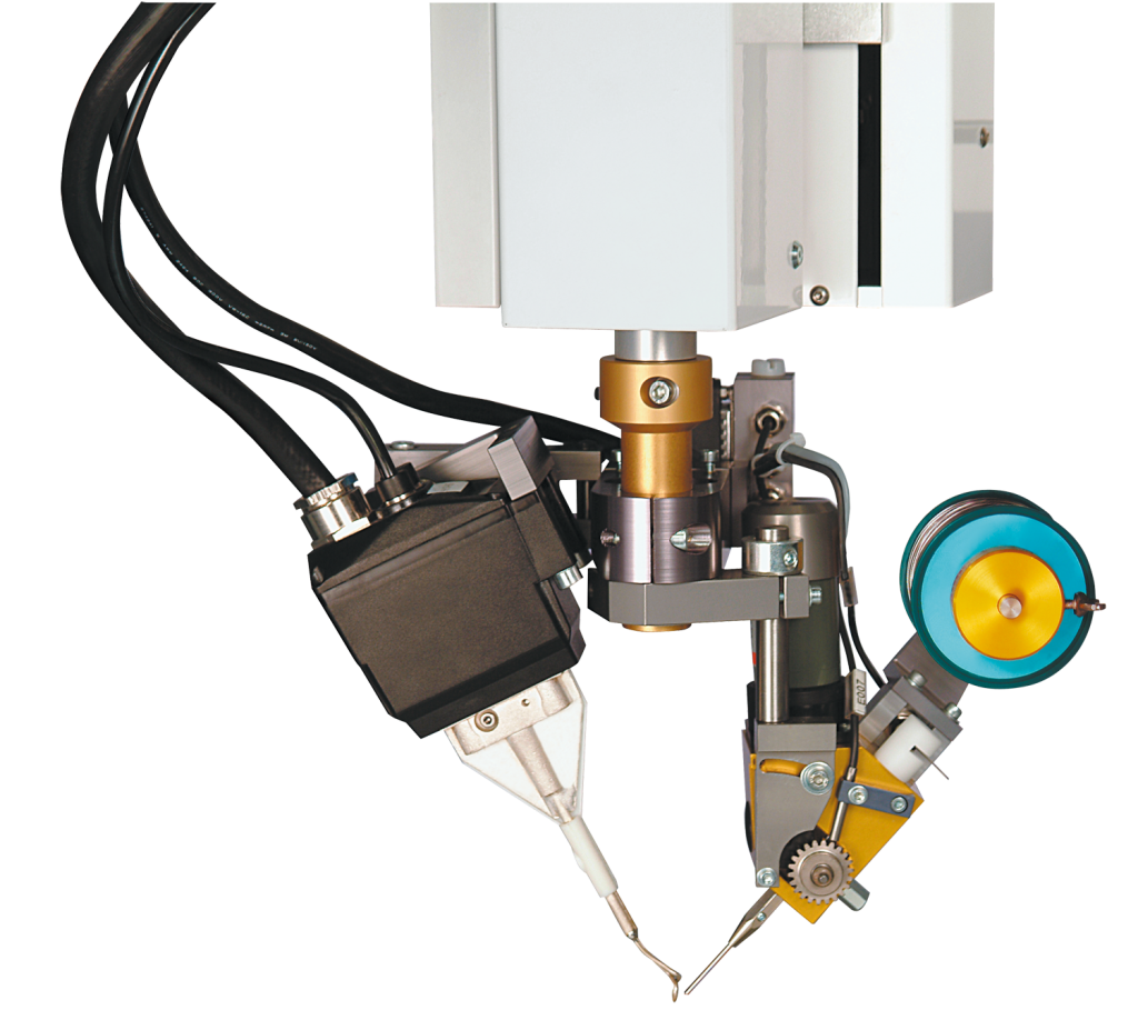 Induction head for soldering robots for high thermal mass products